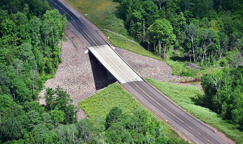 STH 13 Roadway & Silver Creek Bridge - Roadway Design - Ayres