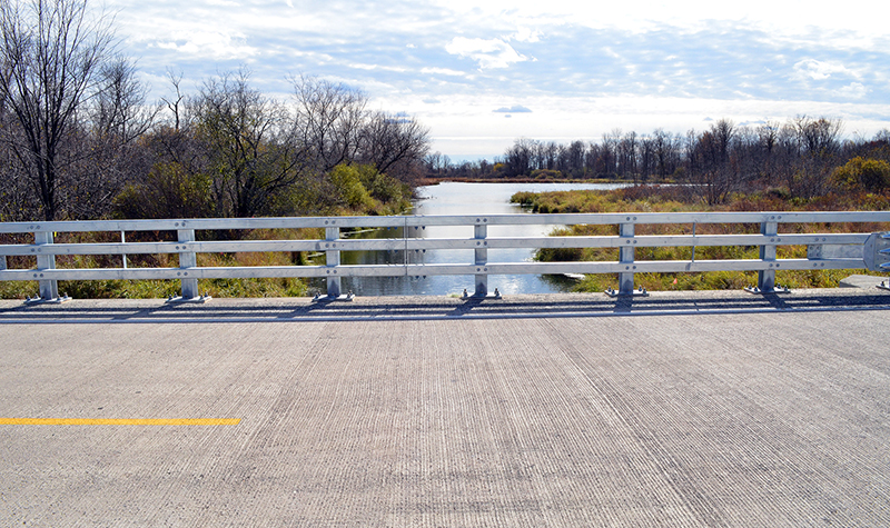 Chippewa CTH X Bridge - Structural Design & Analysis - Ayres