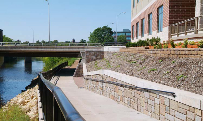 Grand Avenue Pedestrian Bridge - Structural Design & Analysis - Ayres