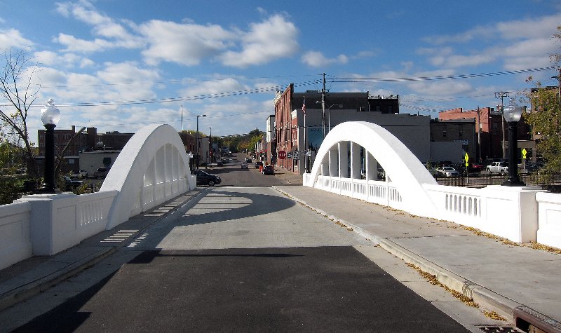 Spring Street Bridge Rehabilitation - Structural Design & Analysis - Ayres