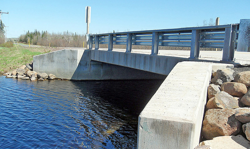 Iron CTH E Bridge over Alder Creek - Structural Design & Analysis - Ayres