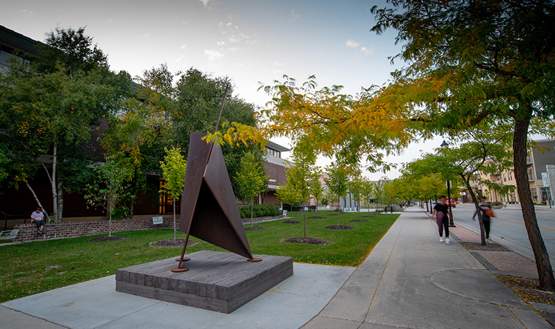 Mead Library Plaza - Landscape Architecture - Ayres