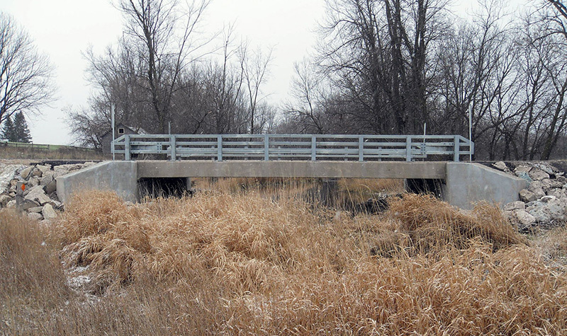 Pigeon River Bridge - Structural Design & Analysis - Ayres